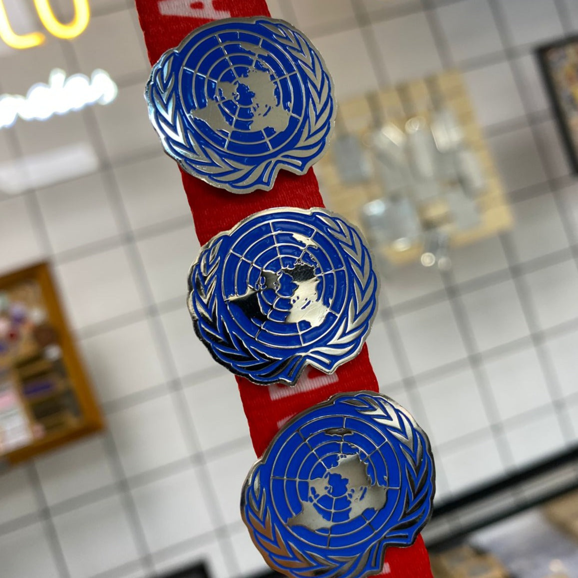 Pin onu color azul – AAMAARILLO