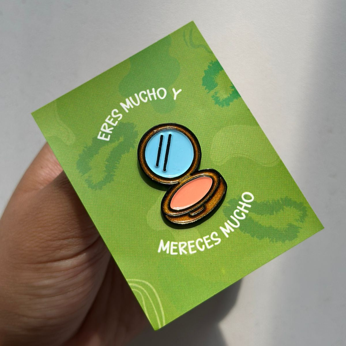 Pin polvo compacto – AAMAARILLO