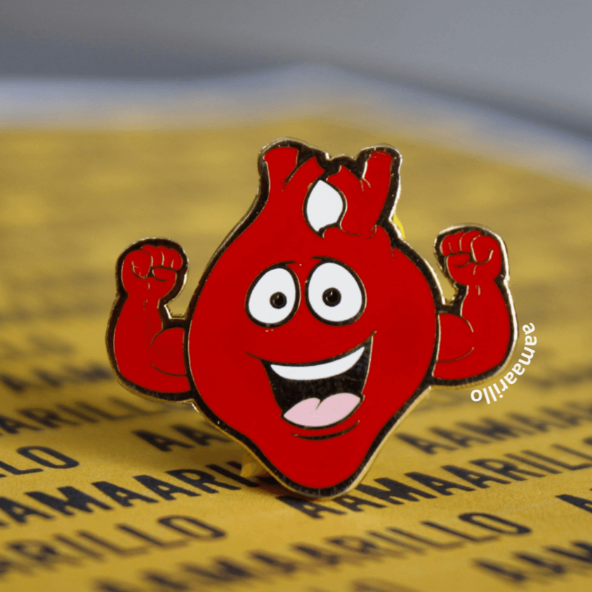 Pin corazón anatomía fuerte – AAMAARILLO